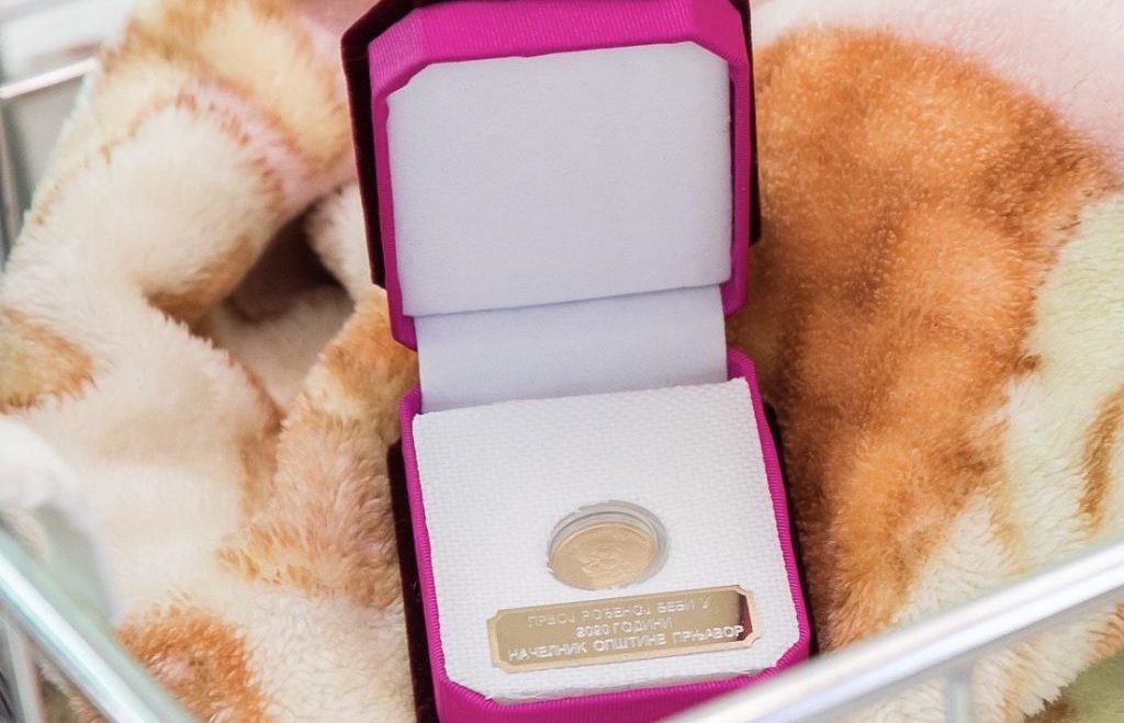 Teodora Ratkovac prva beba rođena u 2021. godini – Prnjavor.info