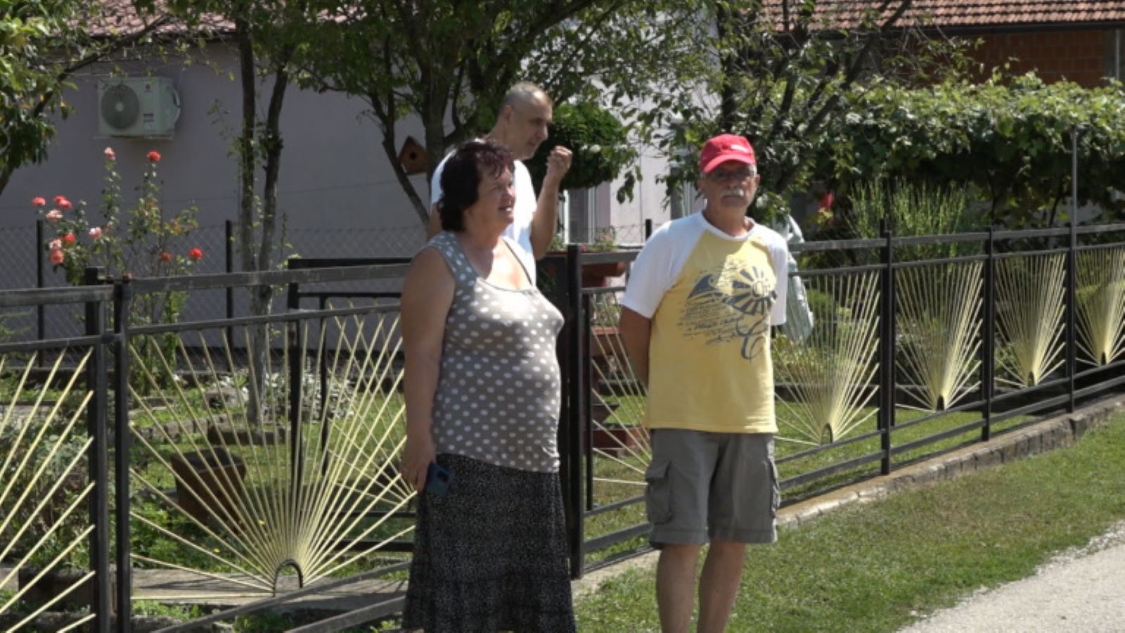 Mještanima Ratkovca smeta neugodan miris sa farme ćurki (FOTO ...